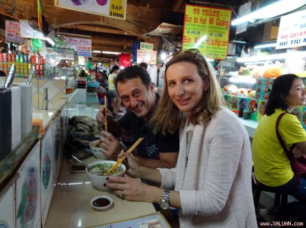 Thức ăn ngon, nhưng cứ lo lo...