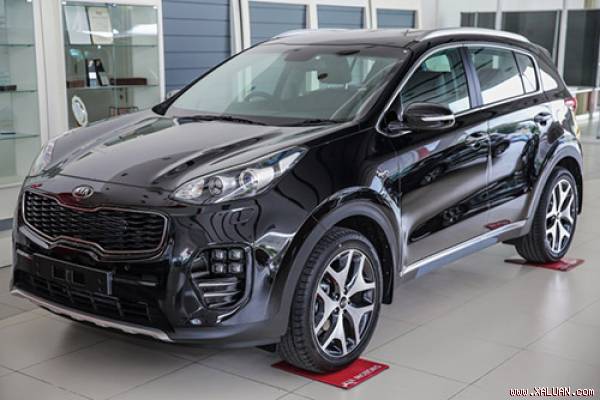 Kia Sportage 2017 máy dầu giá 827 triệu đồng