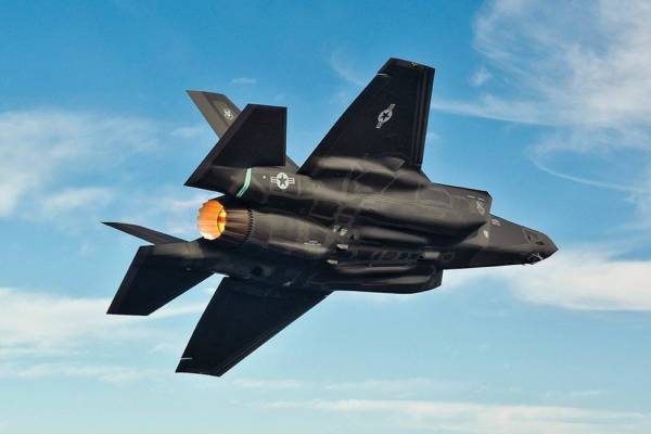 Mỹ đưa ‘ác điểu’ F-35C tới Nhật để đối trọng với Nga - Trung - Triều?