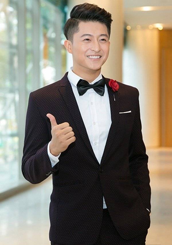 Harry Lu: ‘Tôi bị ám ảnh khi nhìn gương mặt vừa sưng vừa xấu của mình’