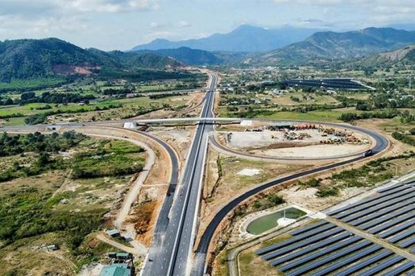Nha Trang - Cam Lam Expressway has disbursed more than 1,100 billion ...